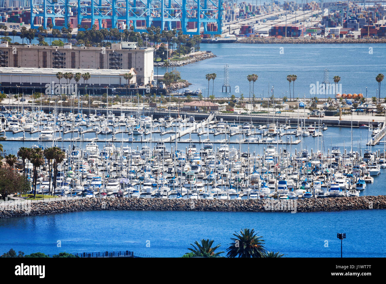 Long beach container terminal hi-res stock photography and images - Alamy