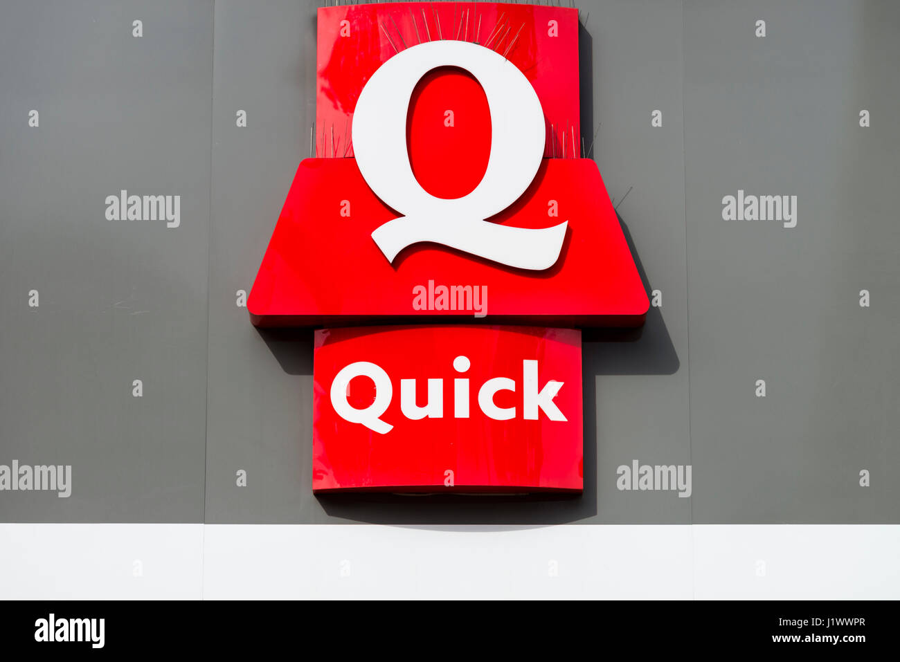 Quick logo hi-res stock photography and images - Alamy