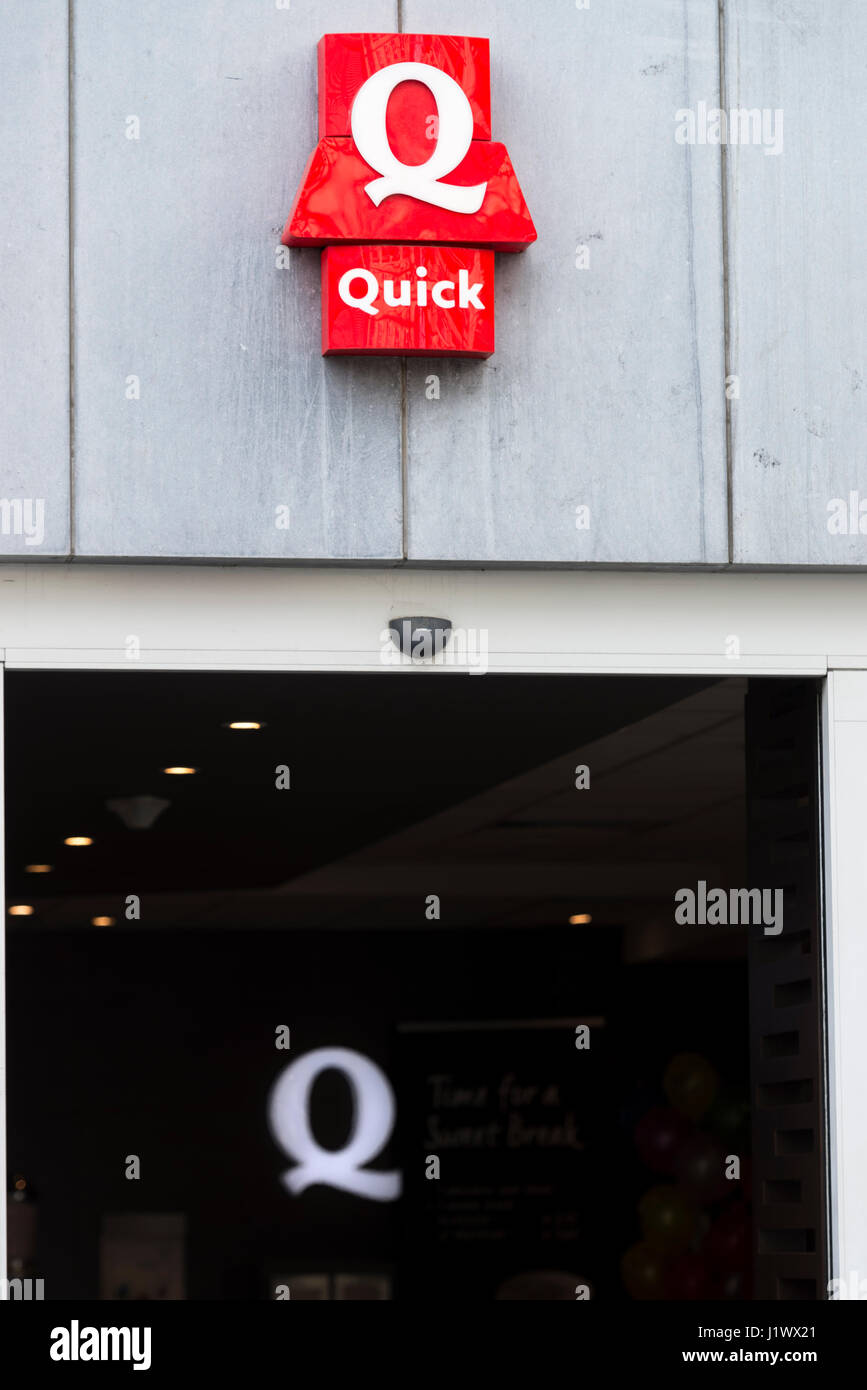 Quick burger restaurant logo at Quick Antwerp Stock Photo - Alamy