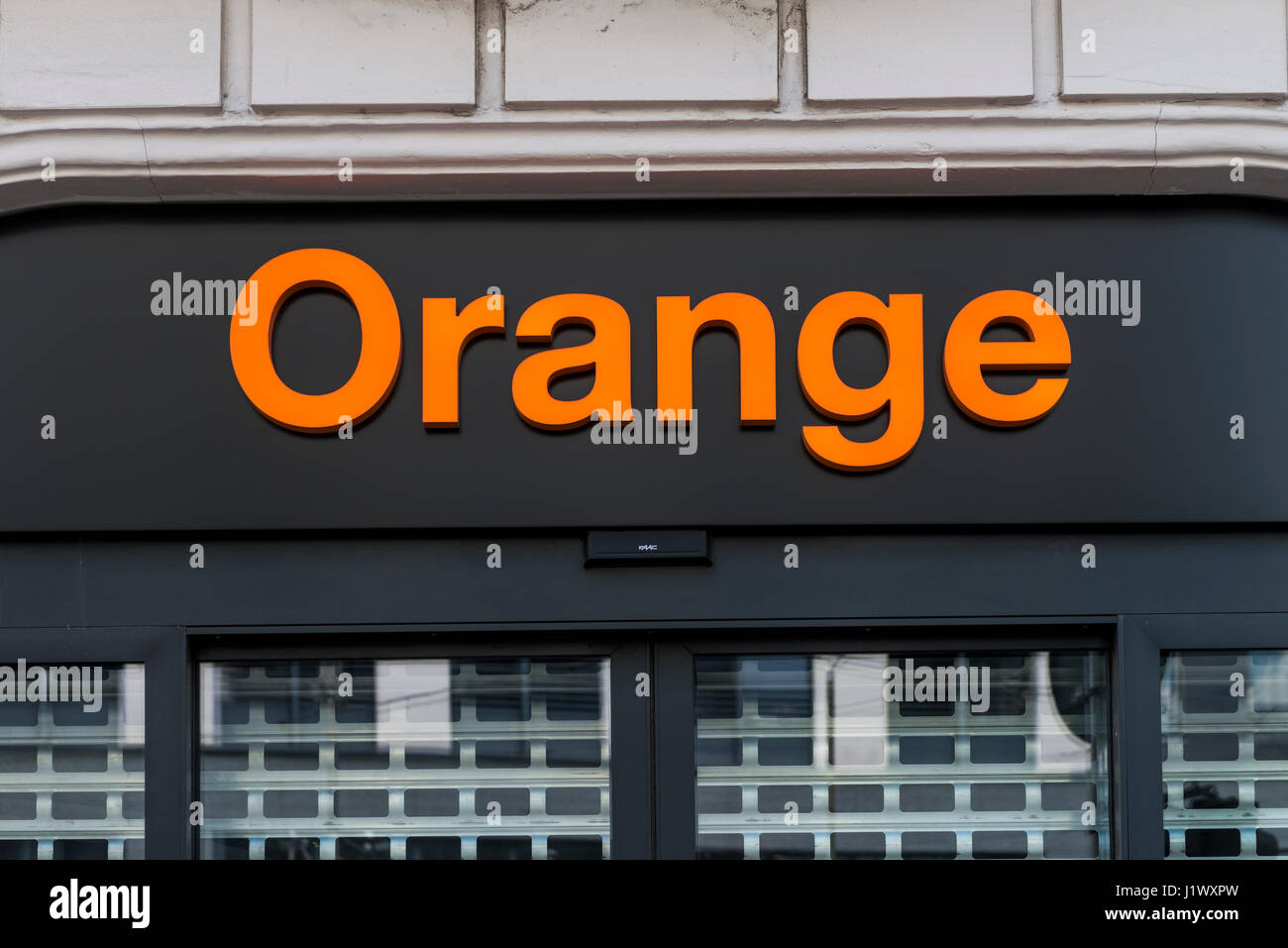 Orange store hi-res stock photography and images - Alamy