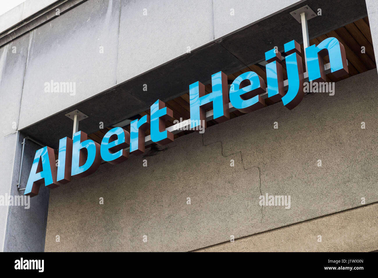 Albert supermarket logo hi-res stock photography and images - Alamy