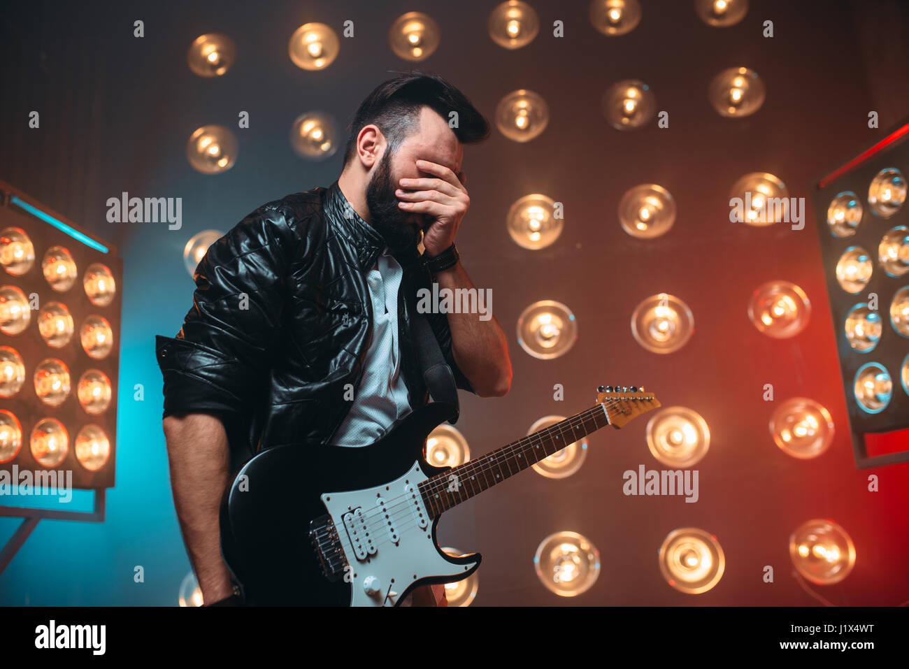 Male musican hi-res stock photography and images - Alamy