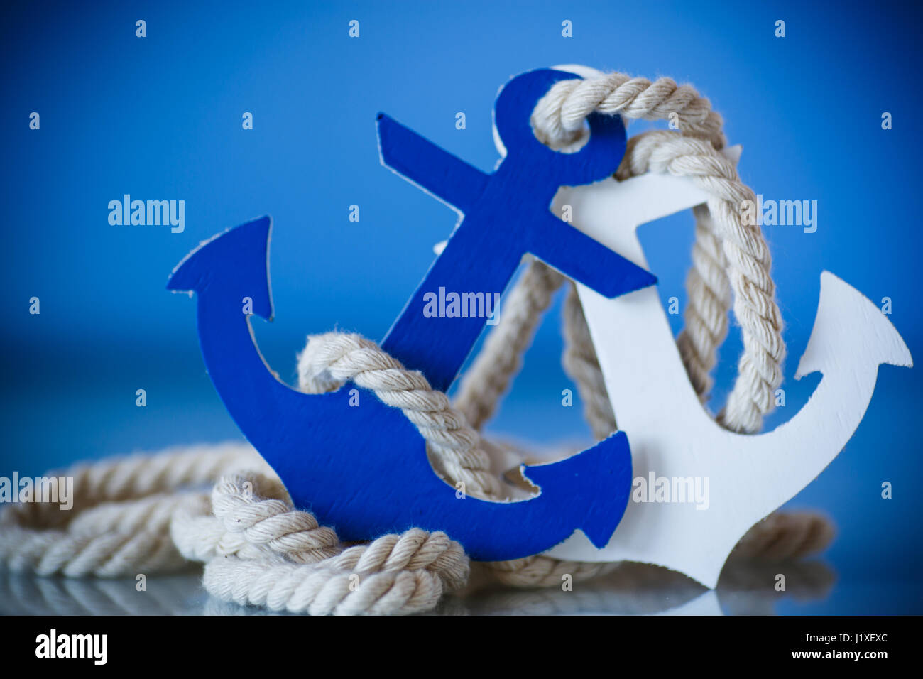 Wooden decorative anchor Stock Photo - Alamy