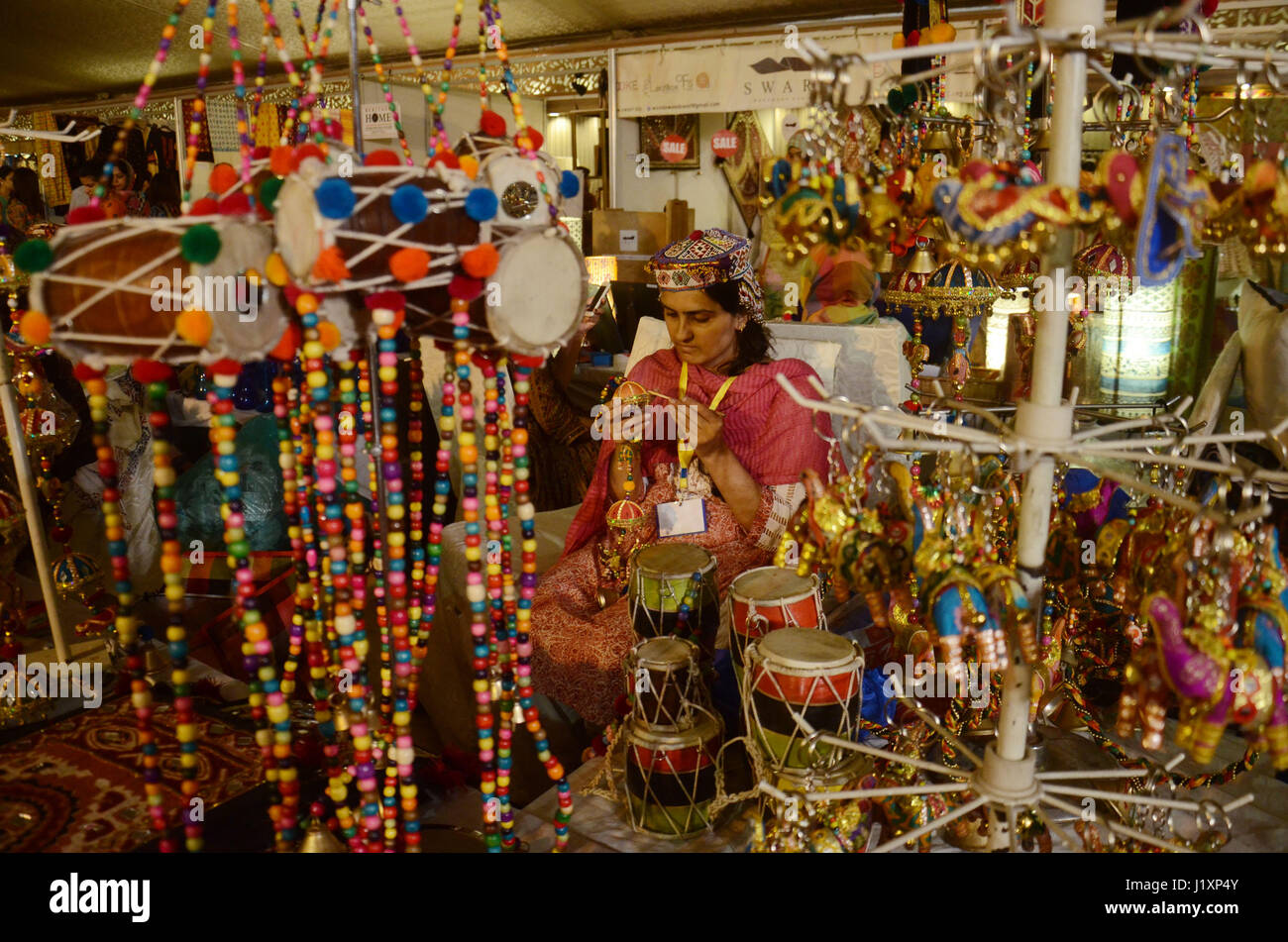 Handmade crafts of pakistan hi-res stock photography and images - Alamy