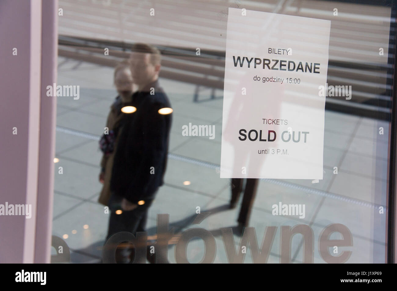 Tickets sold out until 3 PM People waiting to visit Museum of the ...