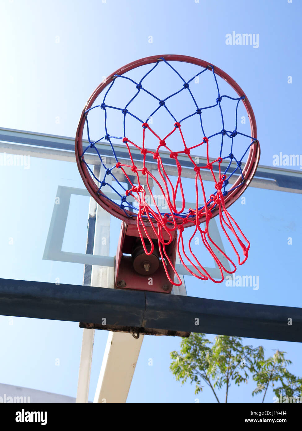 Empty basketball court high school hi-res stock photography and images ...