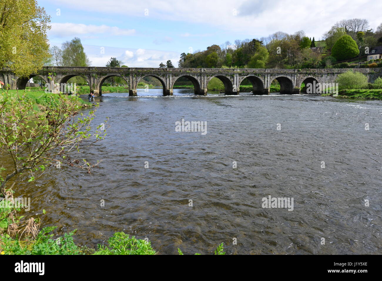 River nore and bridge hi-res stock photography and images - Alamy