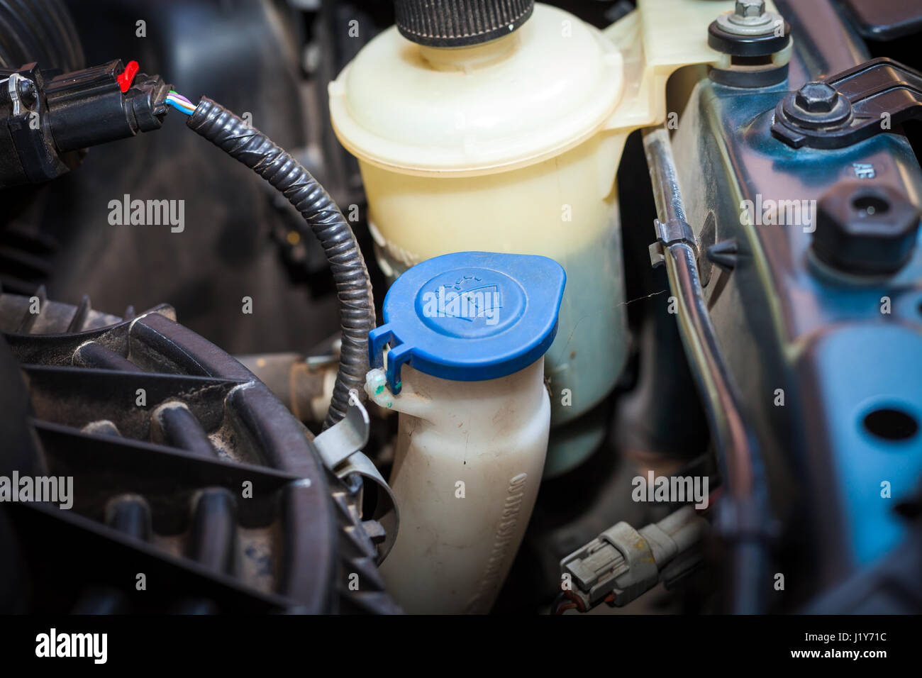 Maintenance of diesel engine Stock Photo - Alamy