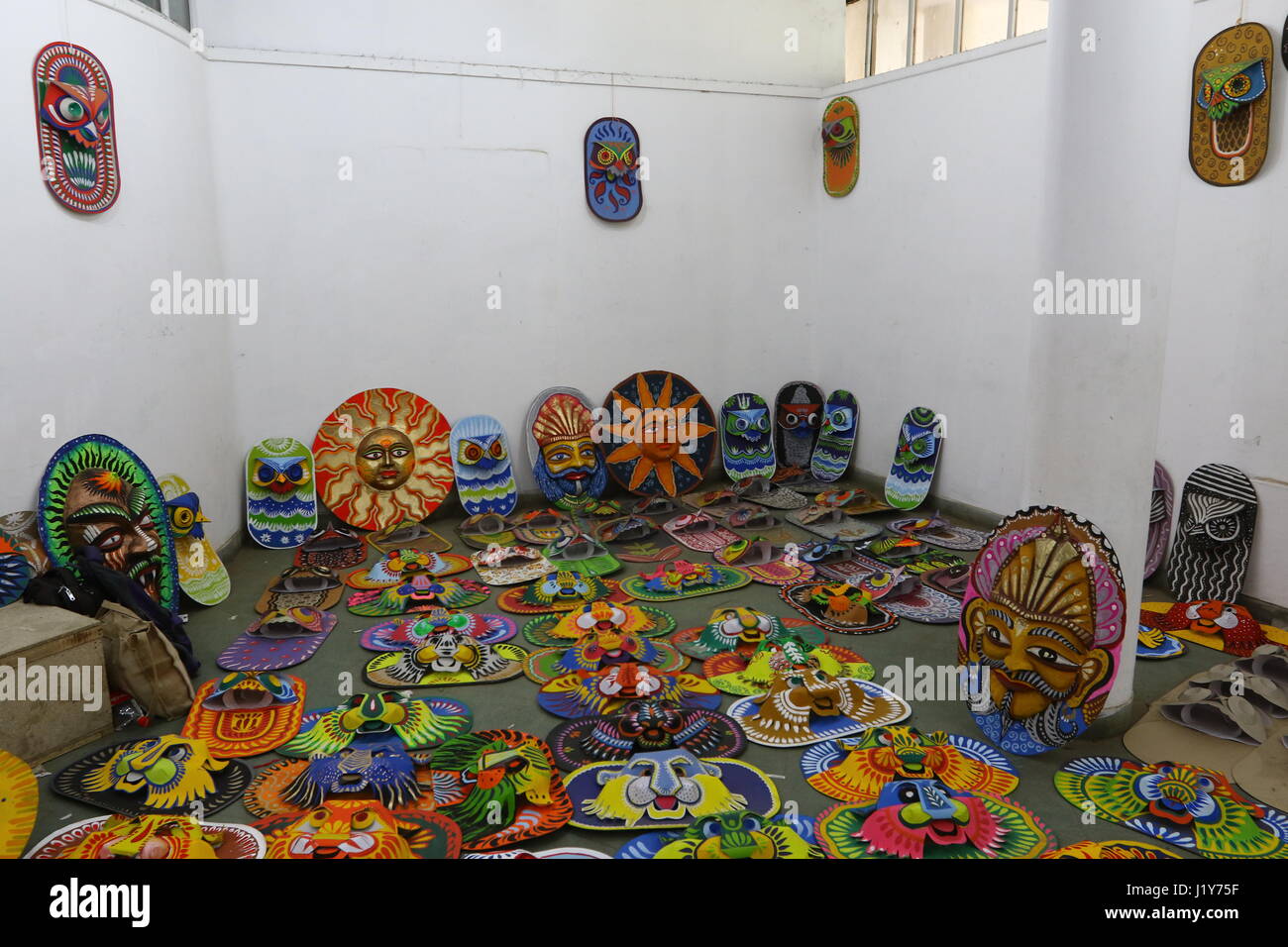 Bengali traditional Colorful masks Stock Photo - Alamy