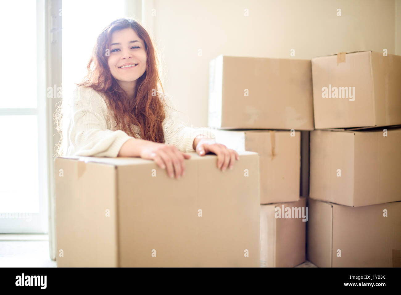 Move cardboard boxes moving hi-res stock photography and images - Alamy