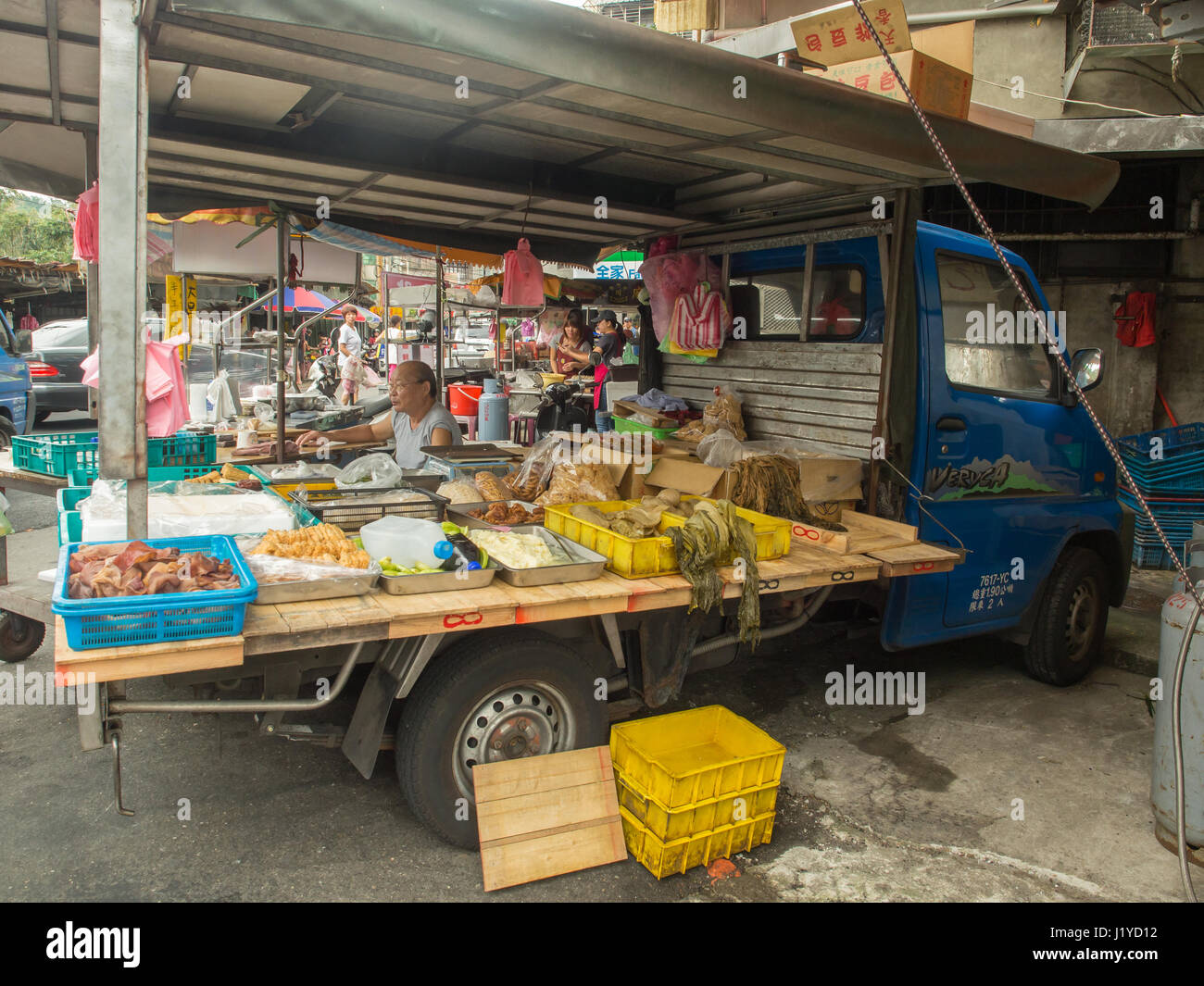Taipei, Taiwan - October 04, 2016: Typical local bazaar in Taiwan with ...