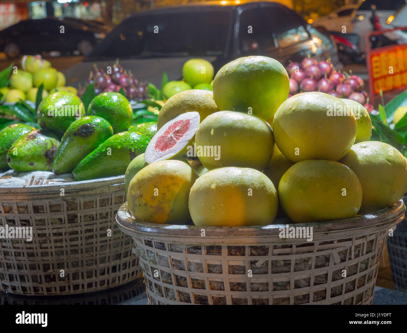 Natural citrus fruit hi-res stock photography and images - Alamy