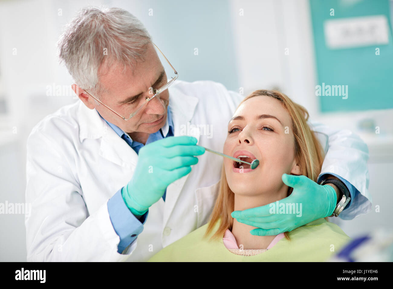 Oral check up hi-res stock photography and images - Alamy