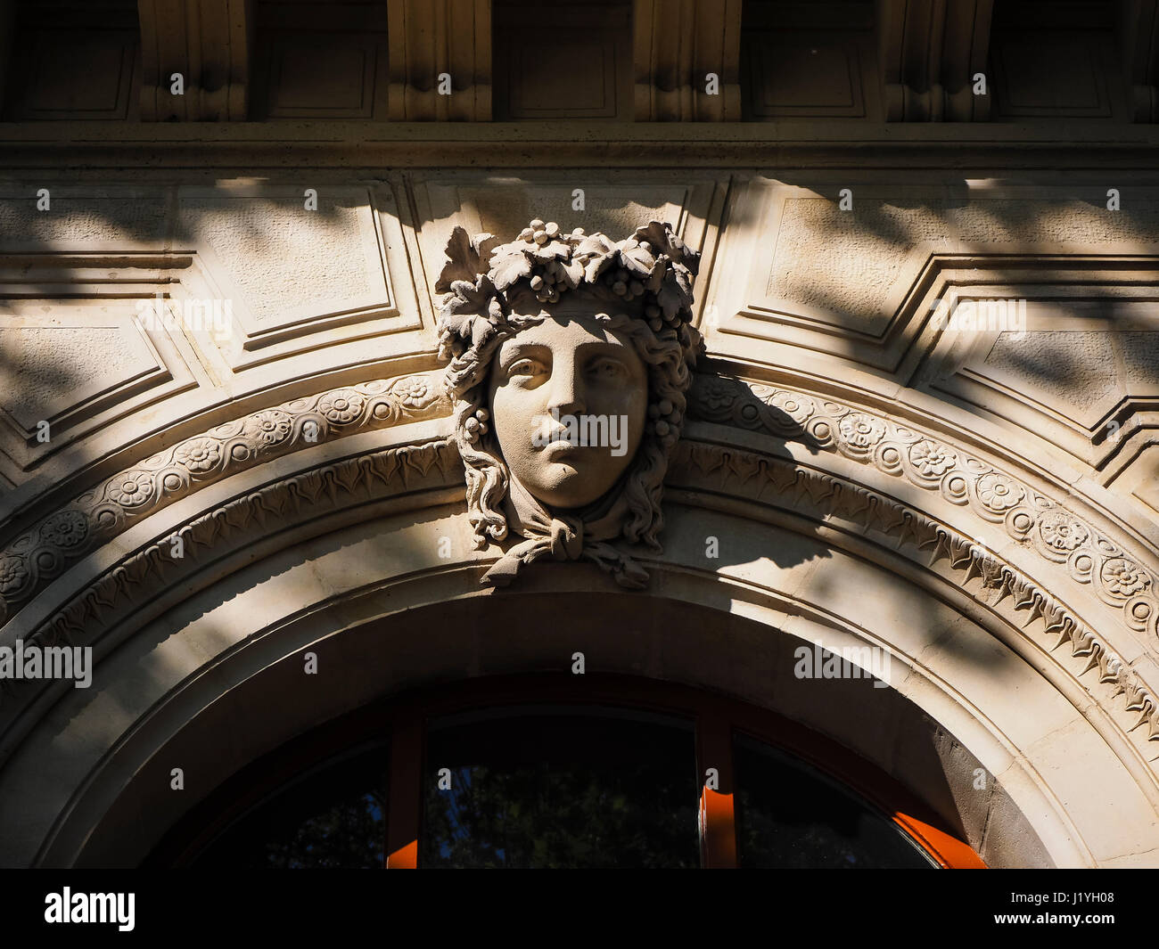 Door mascaron hi-res stock photography and images - Alamy