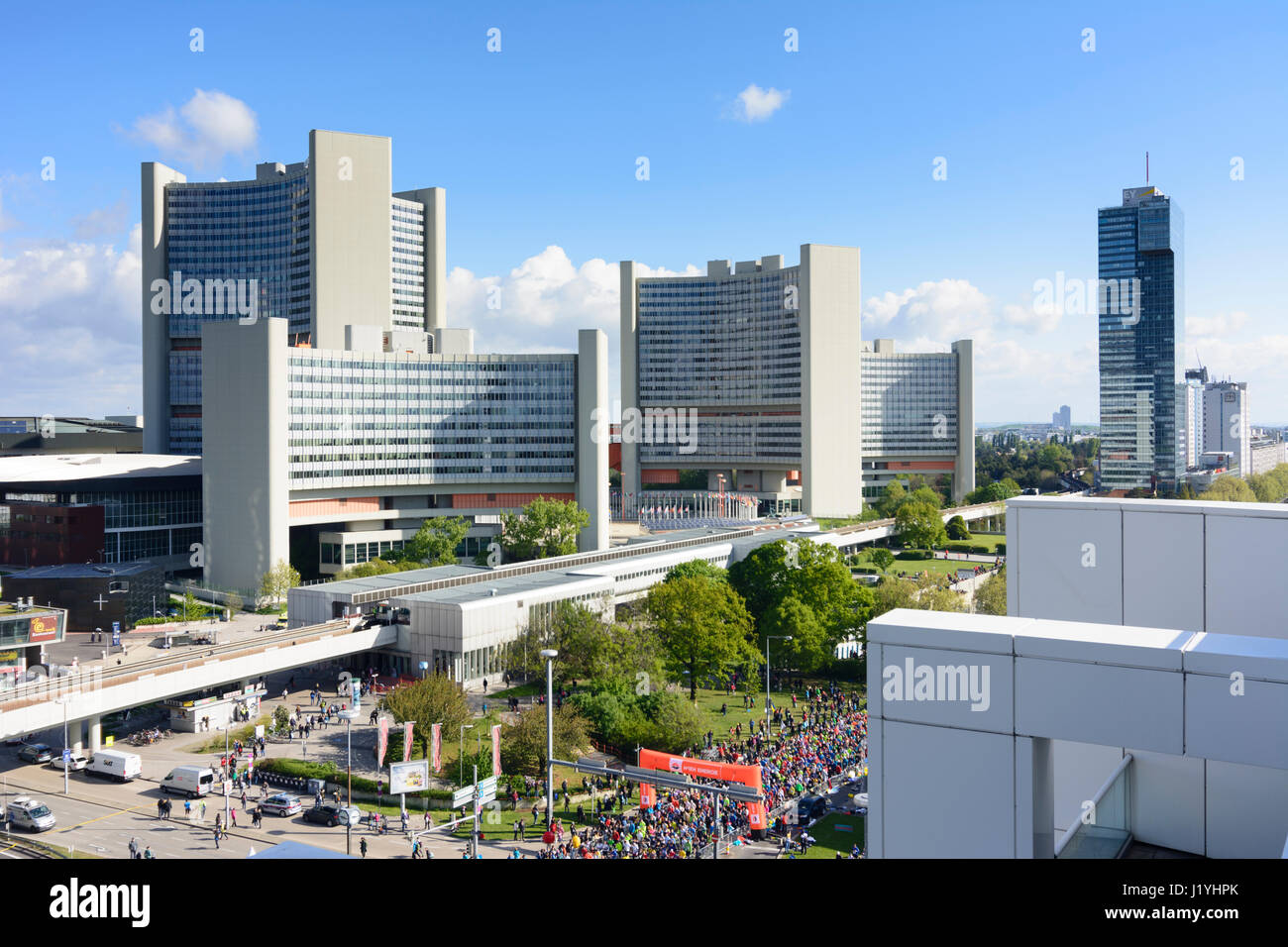 Vienna City Marathon in front of Vienna International Center (VIC, UN ...