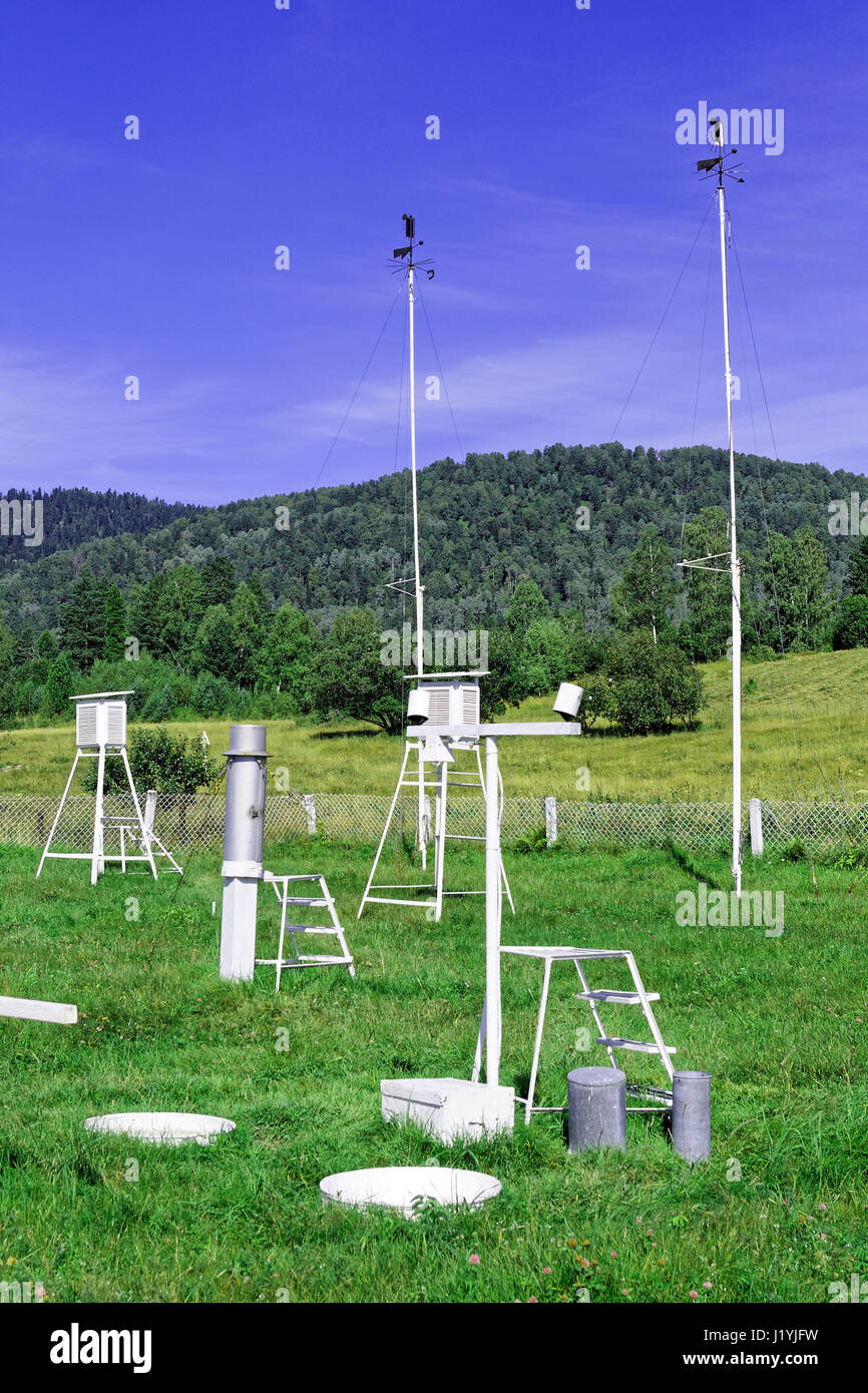 Old weather instruments hi-res stock photography and images - Alamy