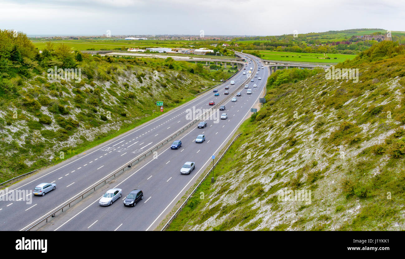 Main through road hi-res stock photography and images - Alamy