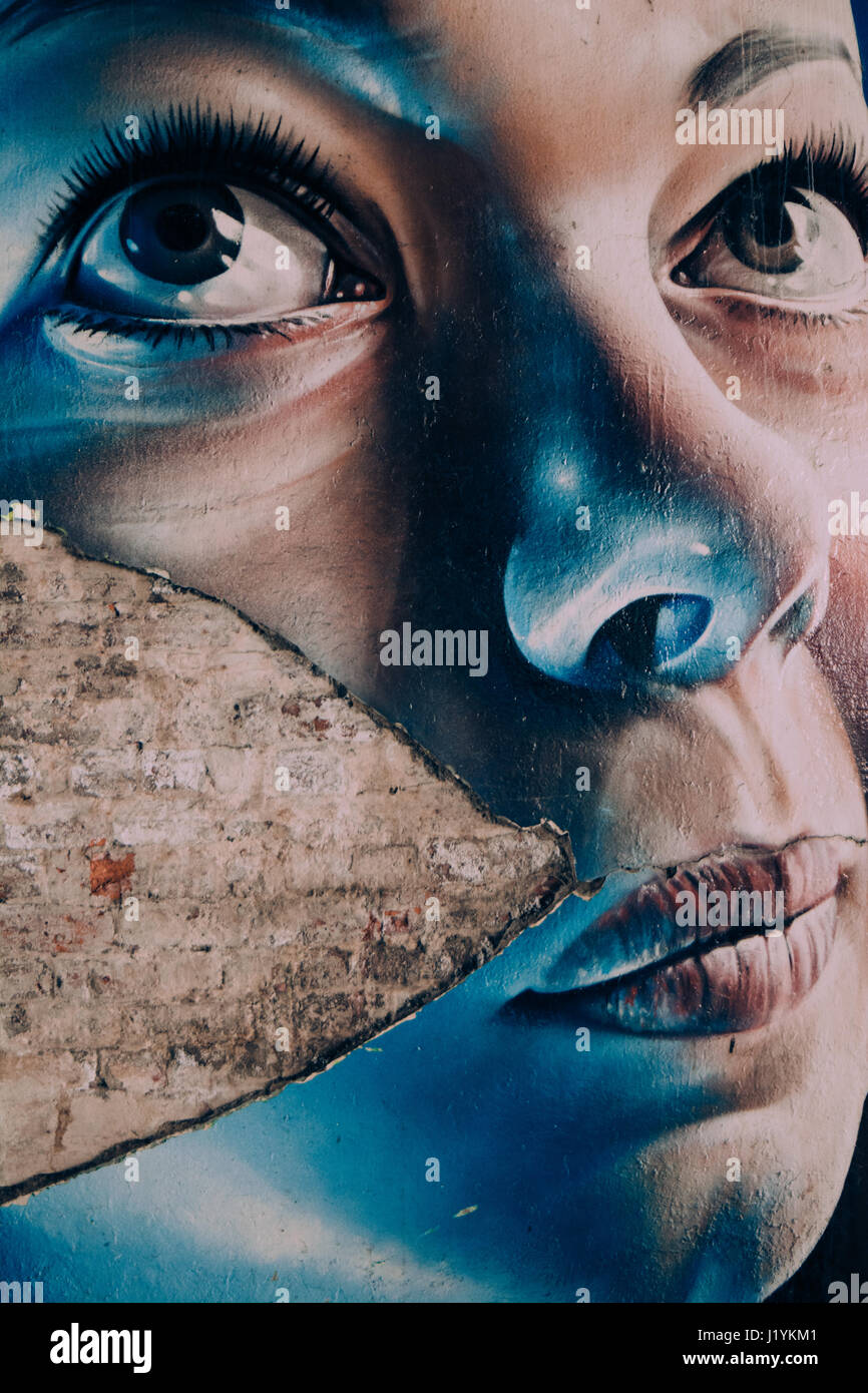 Smug graffiti hi-res stock photography and images - Alamy