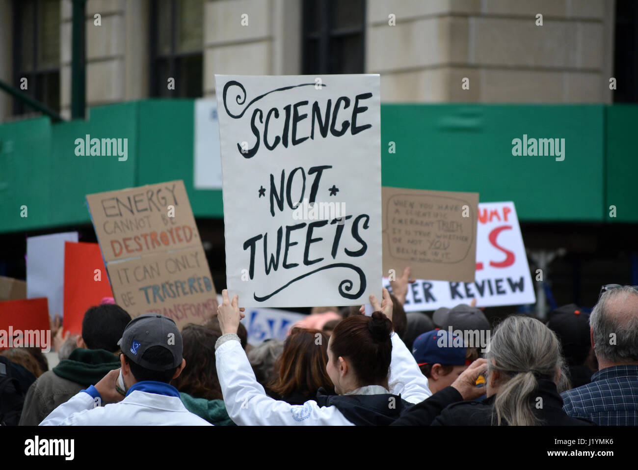 New York, New York, USA. 21st Apr, 2017. People taking part in the ...