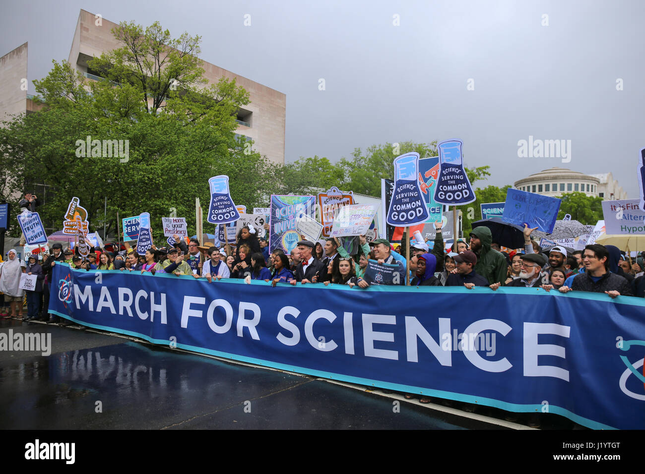 Washington DC, USA. 22nd April, 2017. Activists and protesters march to ...