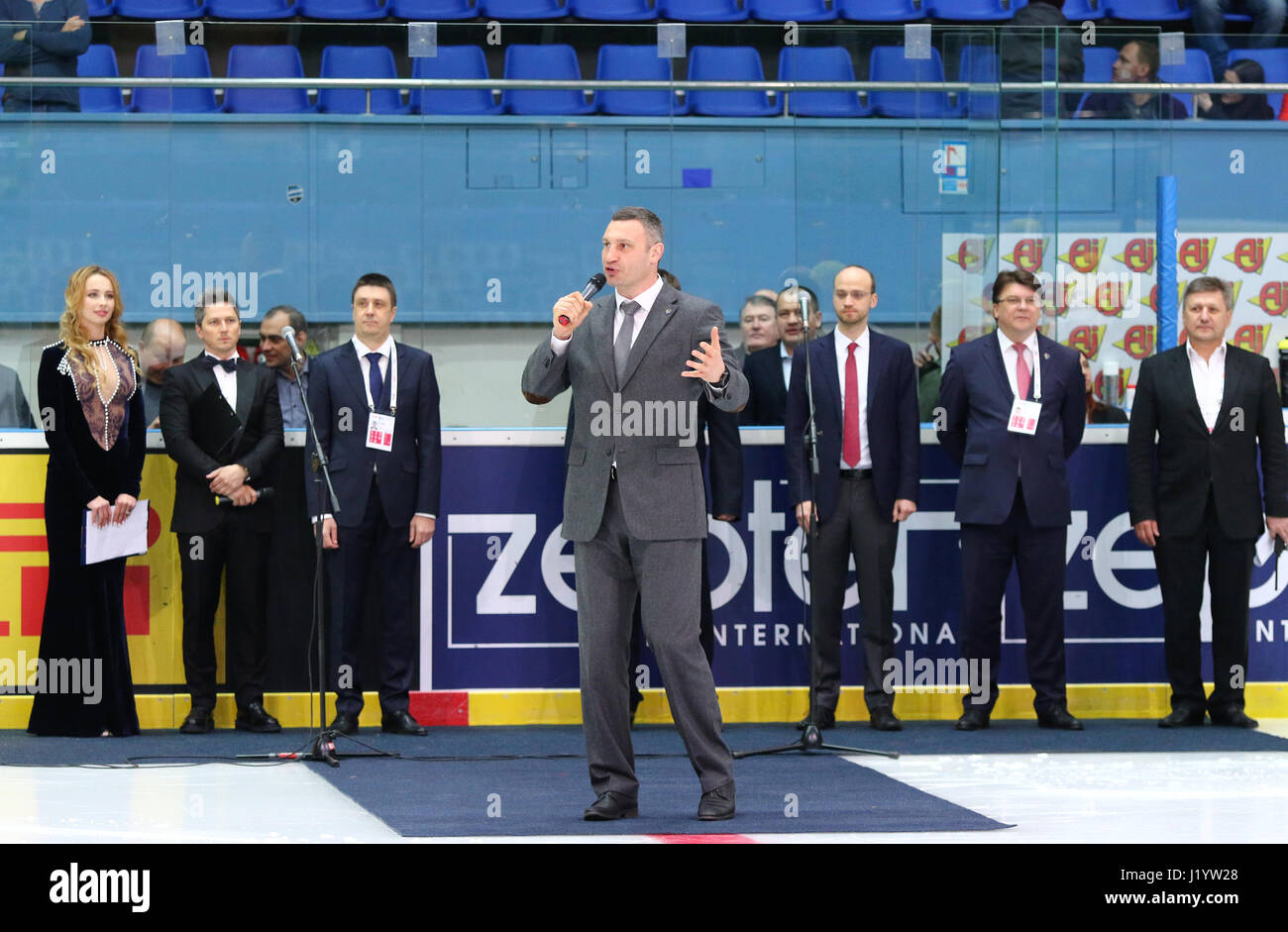 Kiev mayor vitali klitschko hi-res stock photography and images - Alamy