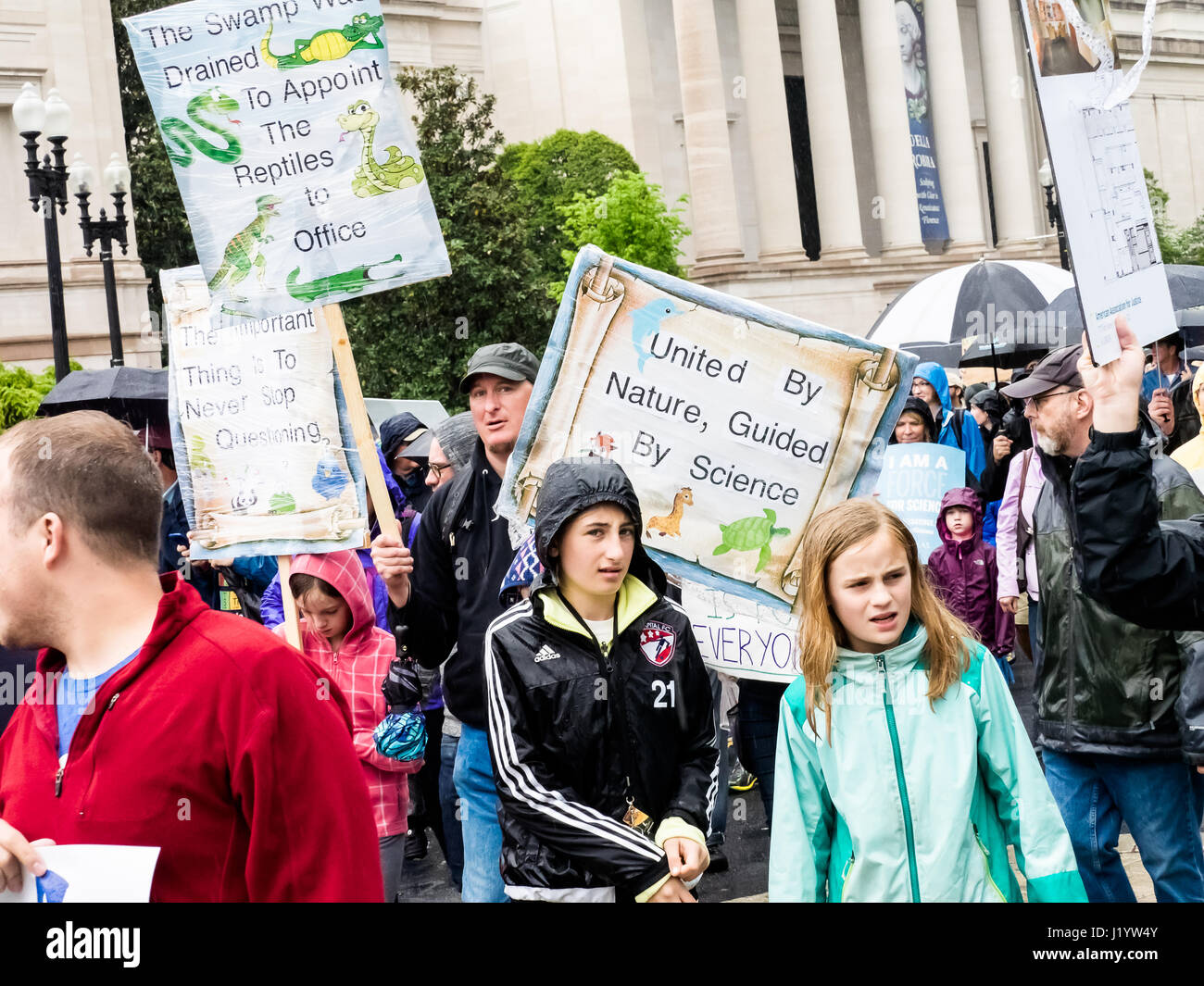 Swamp thing hi-res stock photography and images - Alamy