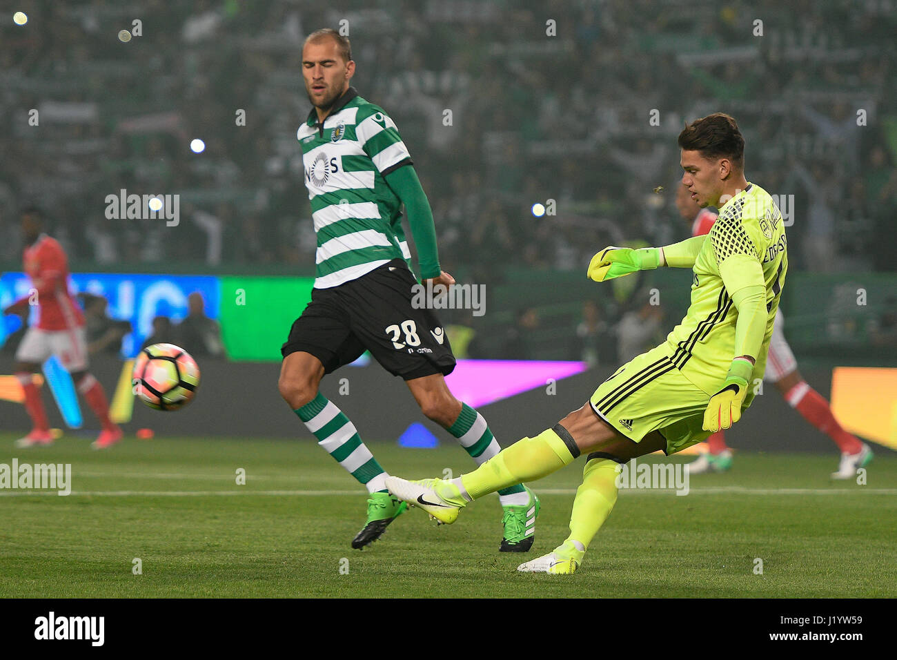 Sporting lisbon goalkeeper hi-res stock photography and images - Alamy