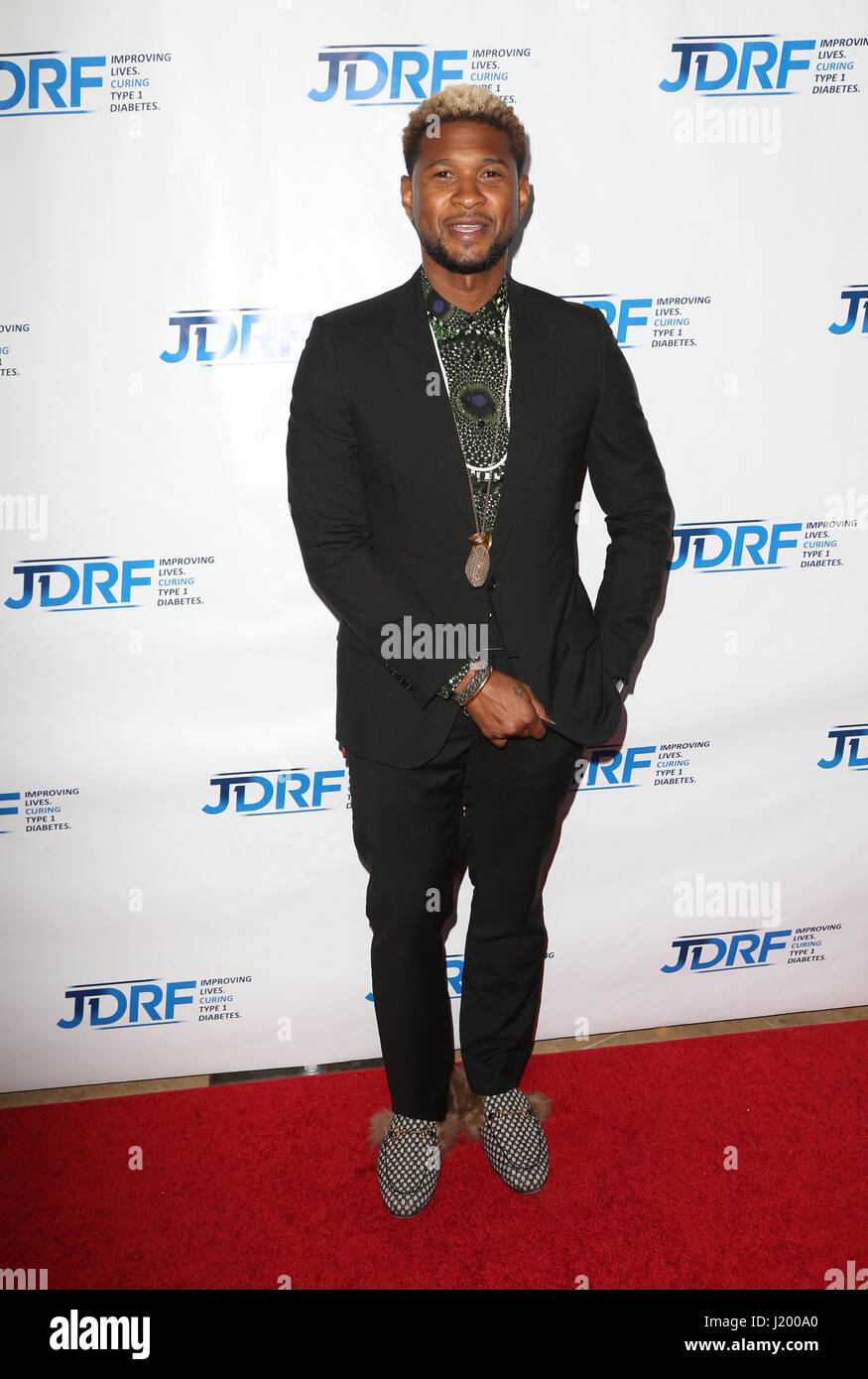 Usher raymond iv hi-res stock photography and images - Alamy
