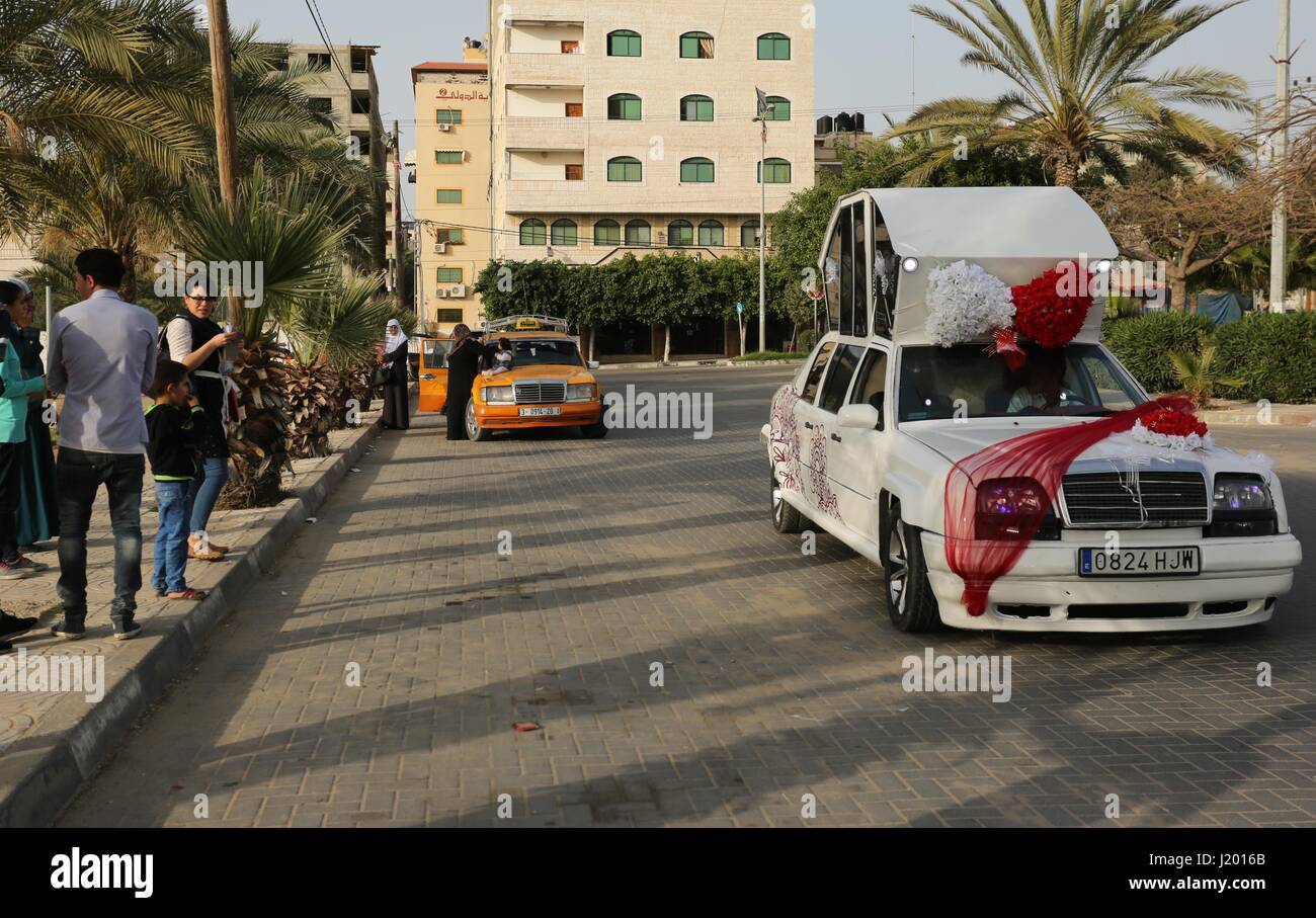 Gaza City, Gaza Strip, Palestinian Territory. 22nd Apr, 2017. A ...