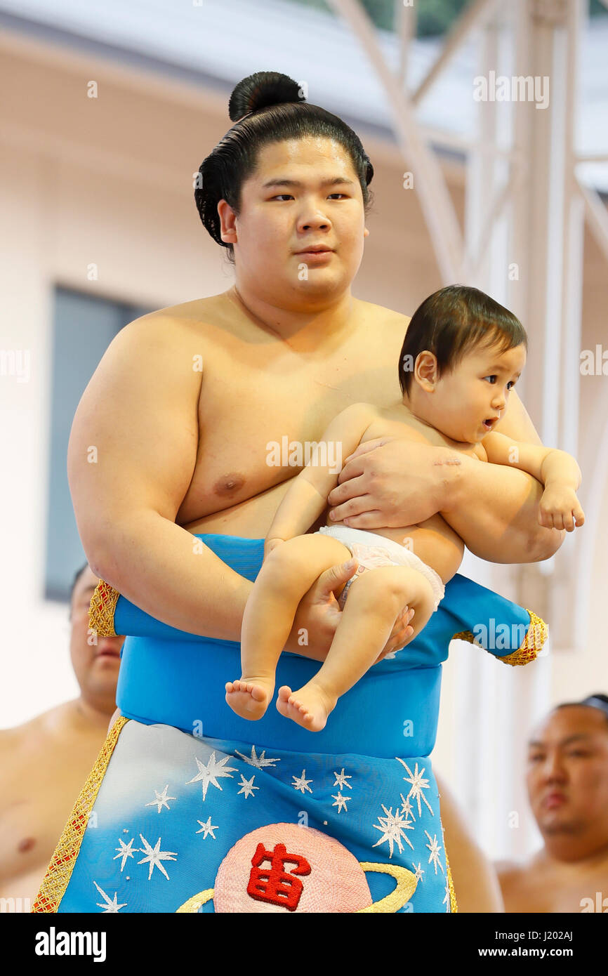 Tokyo Japan. 17th Apr, 2017. Ura, APRIL 17, 2017 - Sumo : Annual sumo ...