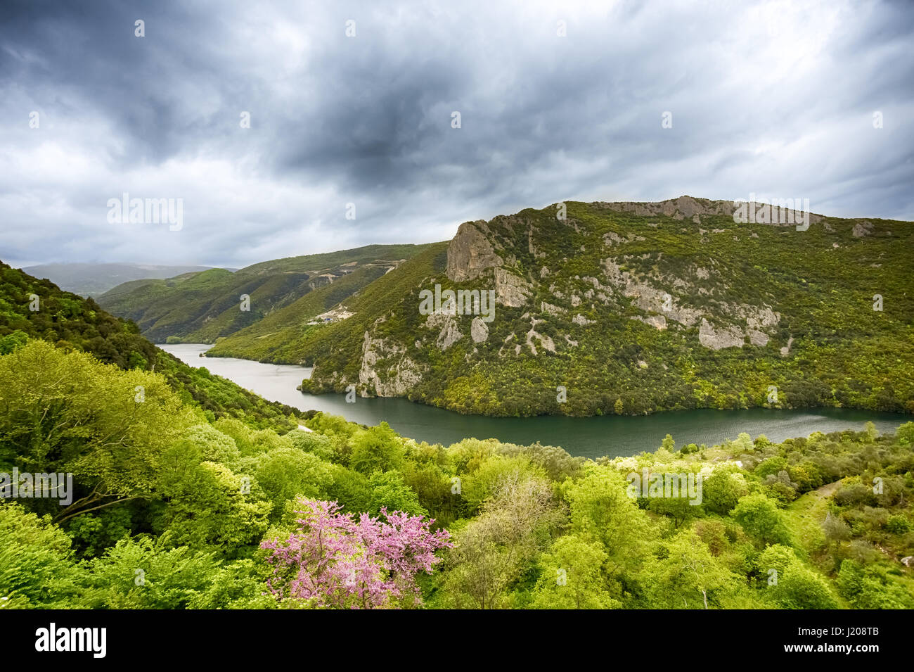 distant view on Aliakmon river in North Greece Stock Photo - Alamy