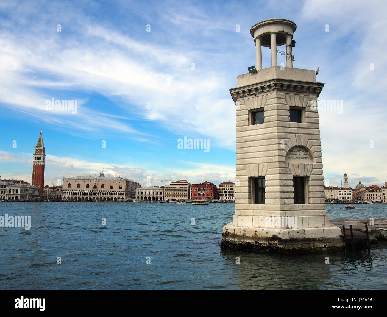 Bell island lighthouse hi-res stock photography and images - Alamy