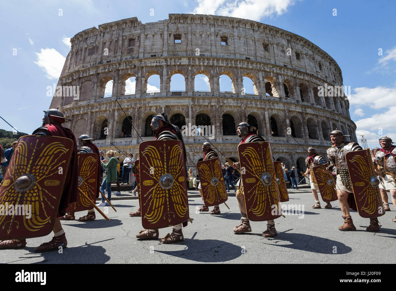 Rome, Italy. 23rd Apr, 2017. Members of the Roman Historical Group ...
