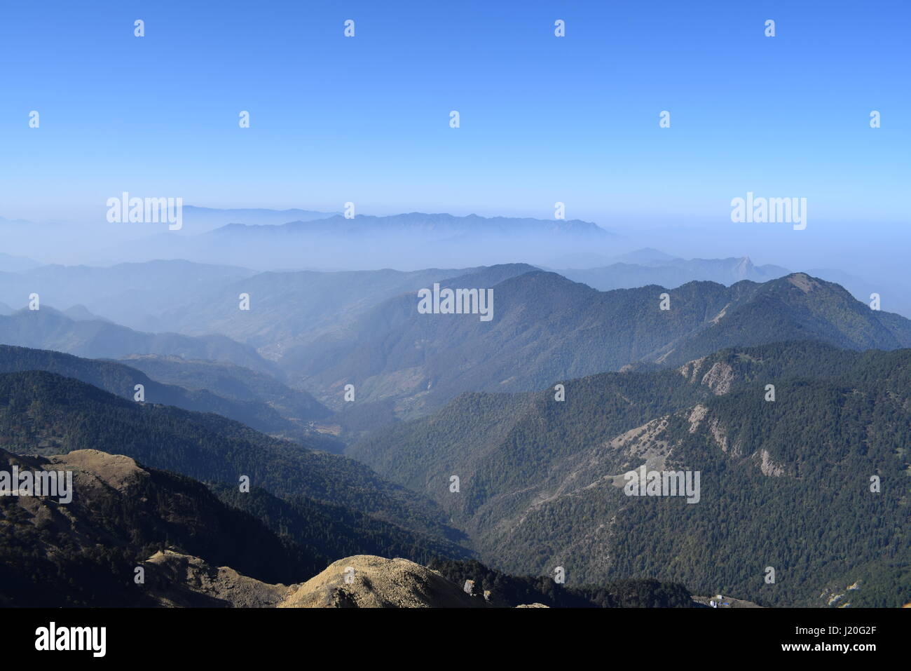 Himalayan layers hi-res stock photography and images - Alamy