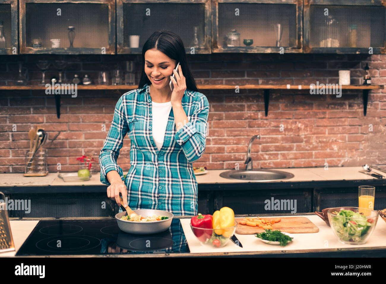 Mobile lunch kitchen hi-res stock photography and images - Alamy