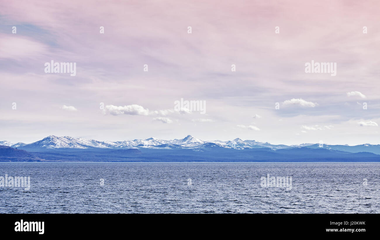 Yellowstone lake hi-res stock photography and images - Alamy