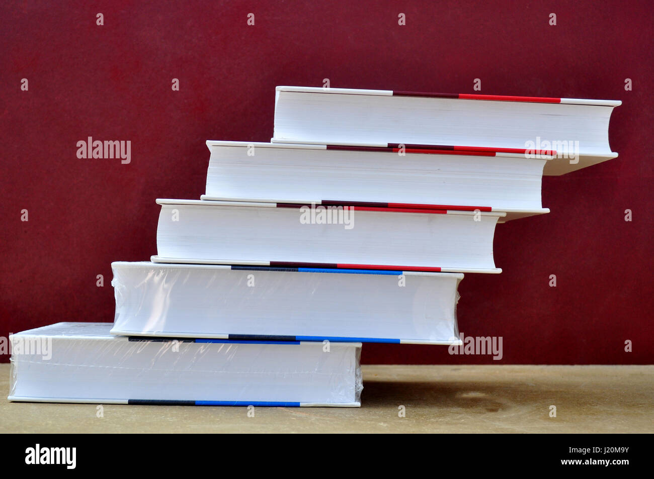 Sheets of glass stacked hi-res stock photography and images - Alamy