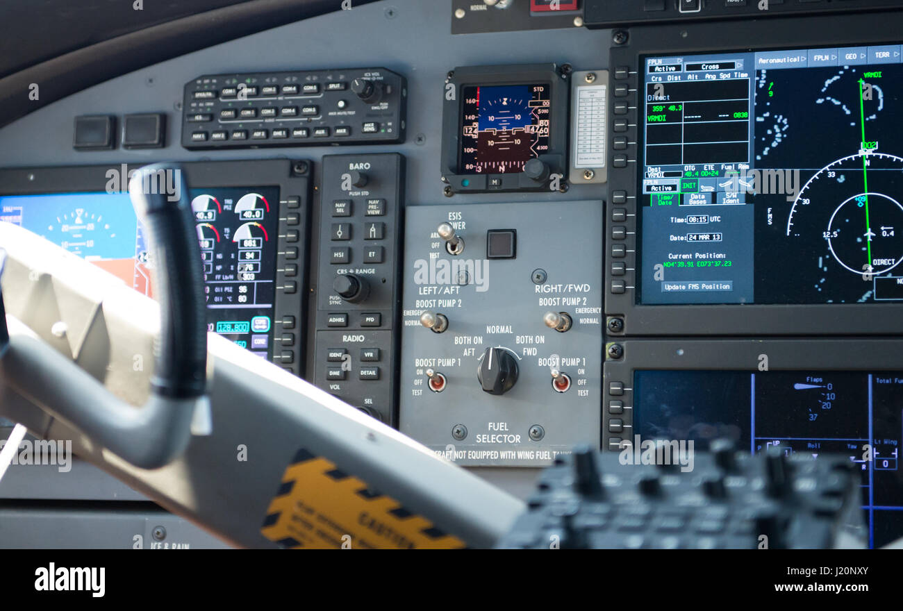 Flight simulator machine hi-res stock photography and images - Alamy