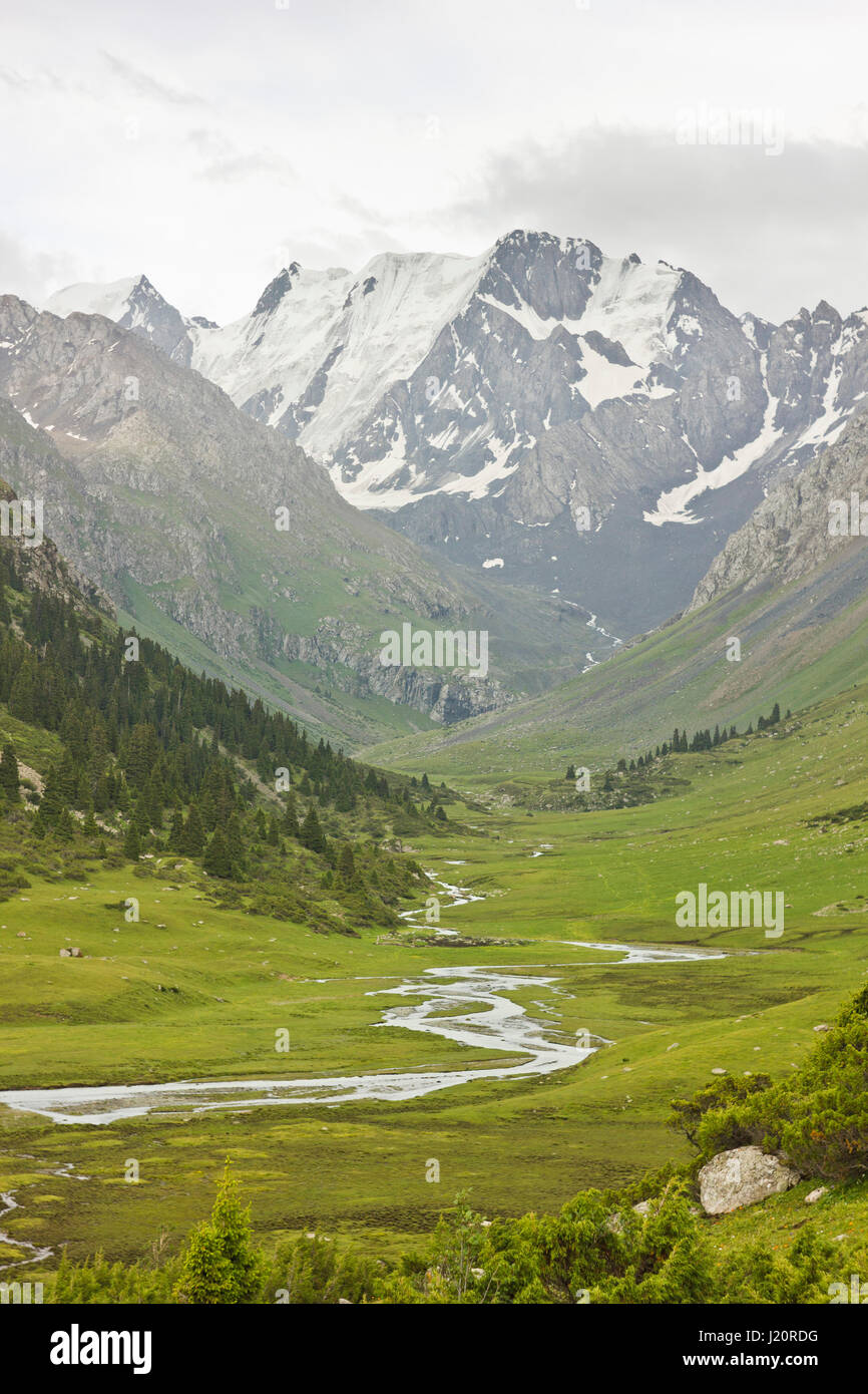 Tian shan mountains in background hi-res stock photography and images ...