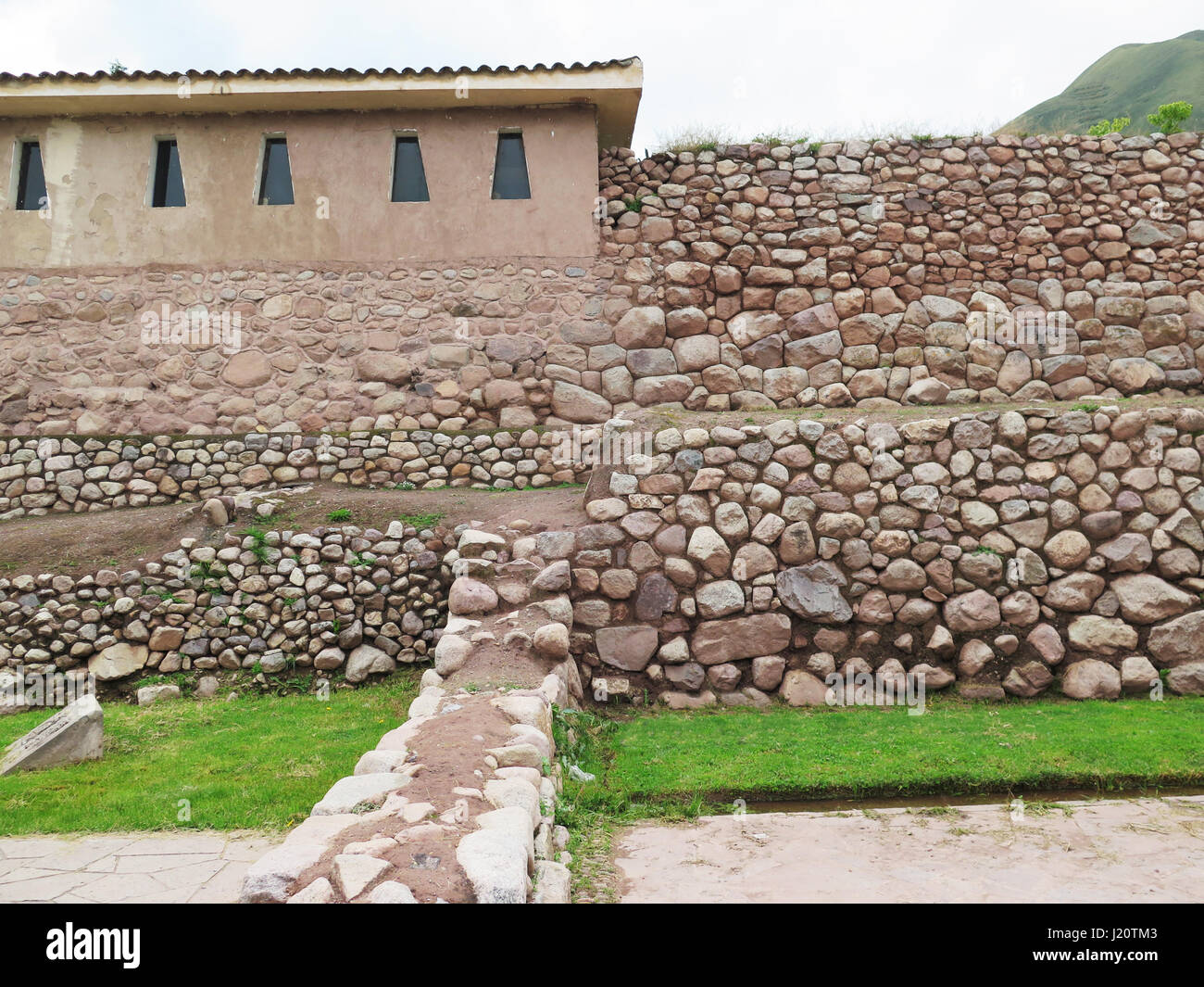 Ancient inca walls in Cusco Peru Stock Photo - Alamy