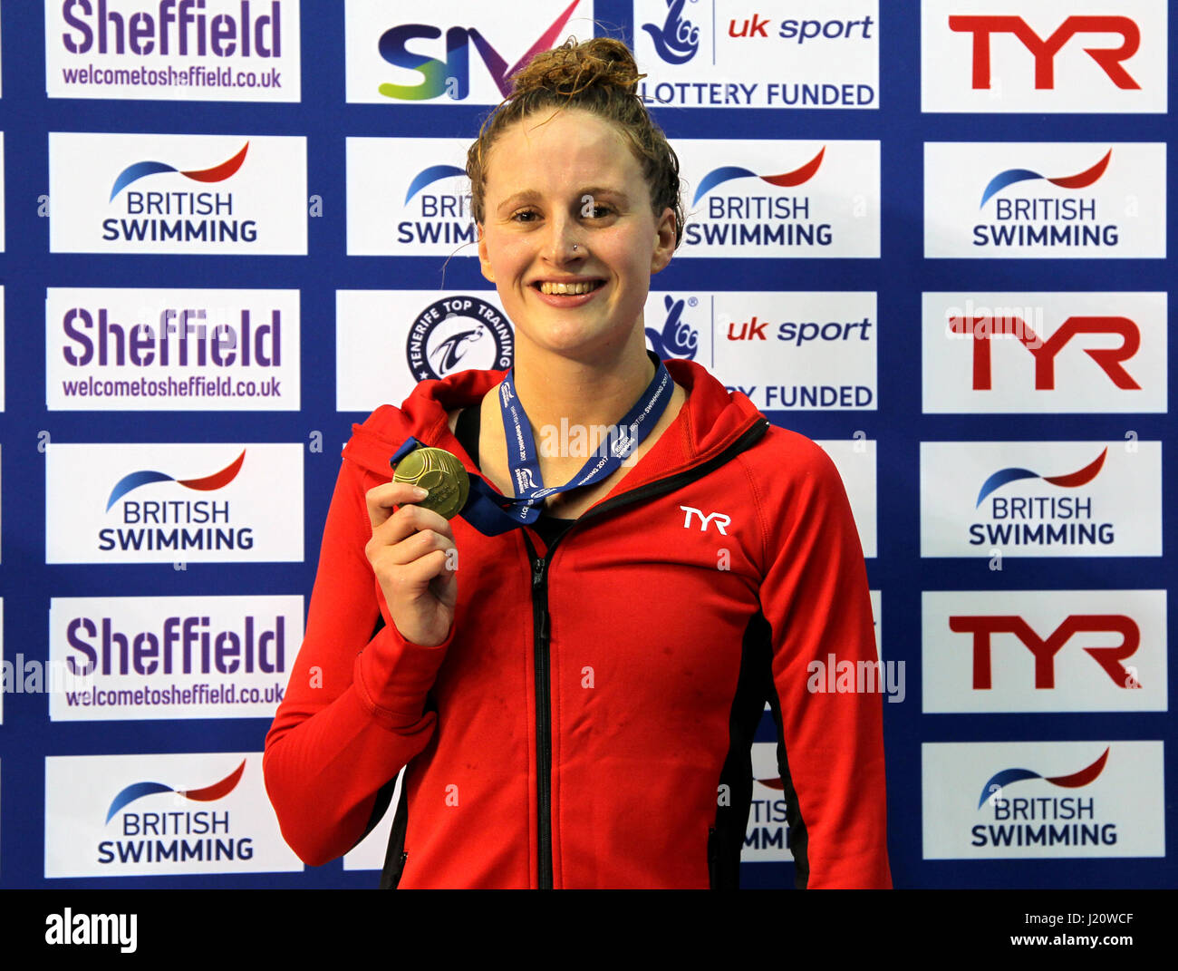 Sarah vasey poses hi-res stock photography and images - Alamy