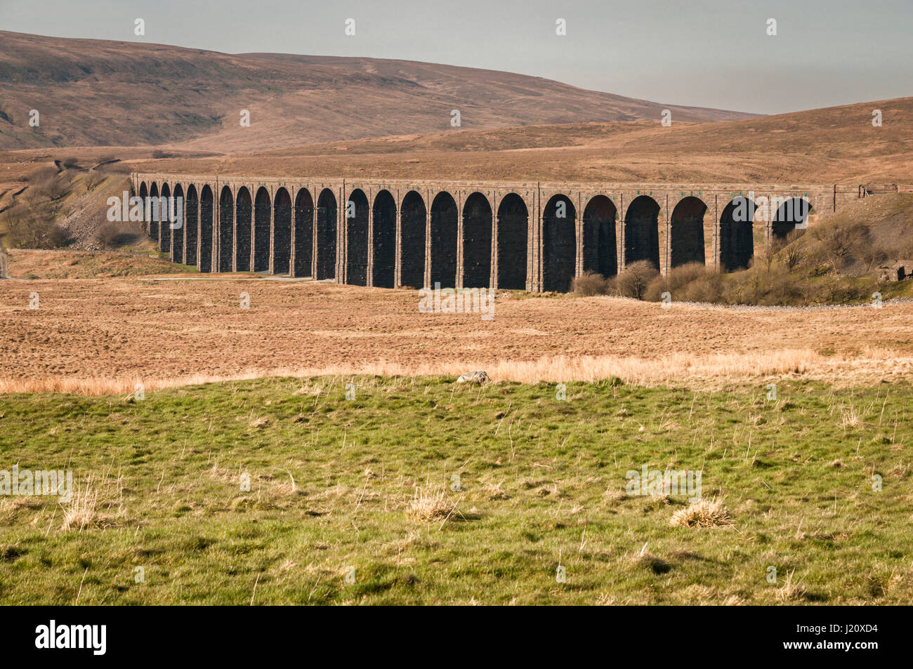 Iconic ribblehead viaduct hi-res stock photography and images - Alamy