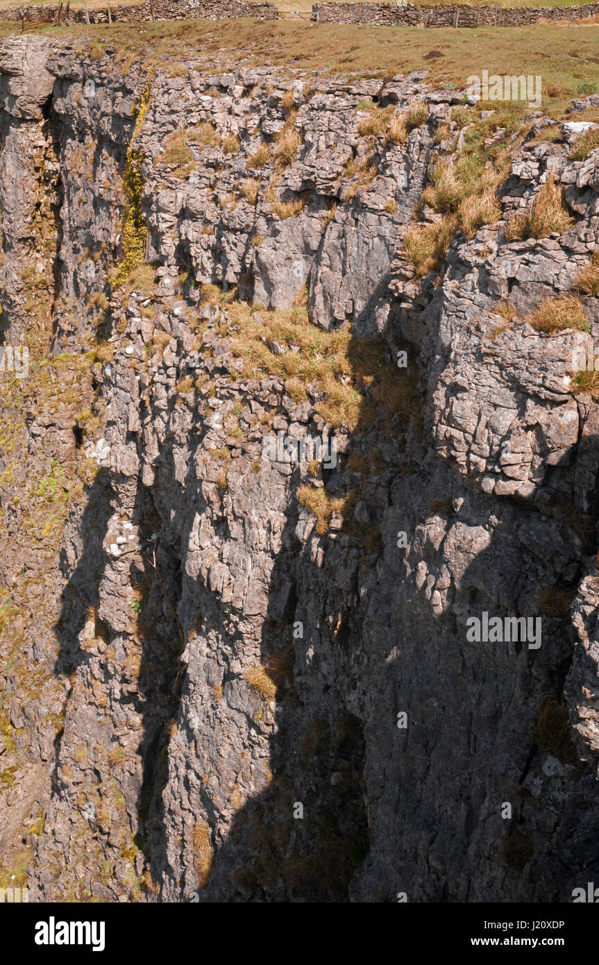 Oxnop Scar, a limestone scar in Swaledale in the Yorkshire Dales ...