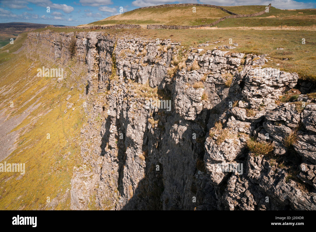 Oxnop Scar, a limestone scar in Swaledale in the Yorkshire Dales ...