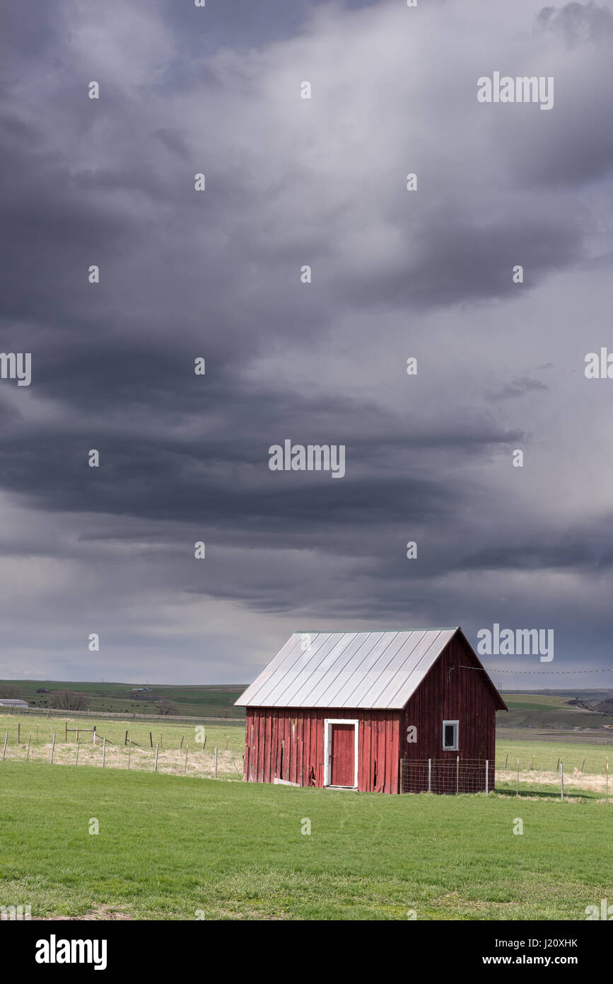 Barn outbuilding hi-res stock photography and images - Alamy