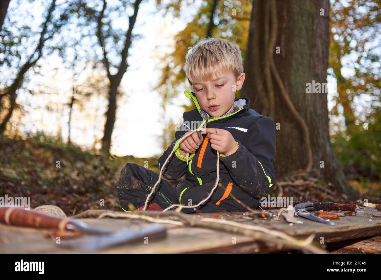 Boycutting hi-res stock photography and images - Alamy