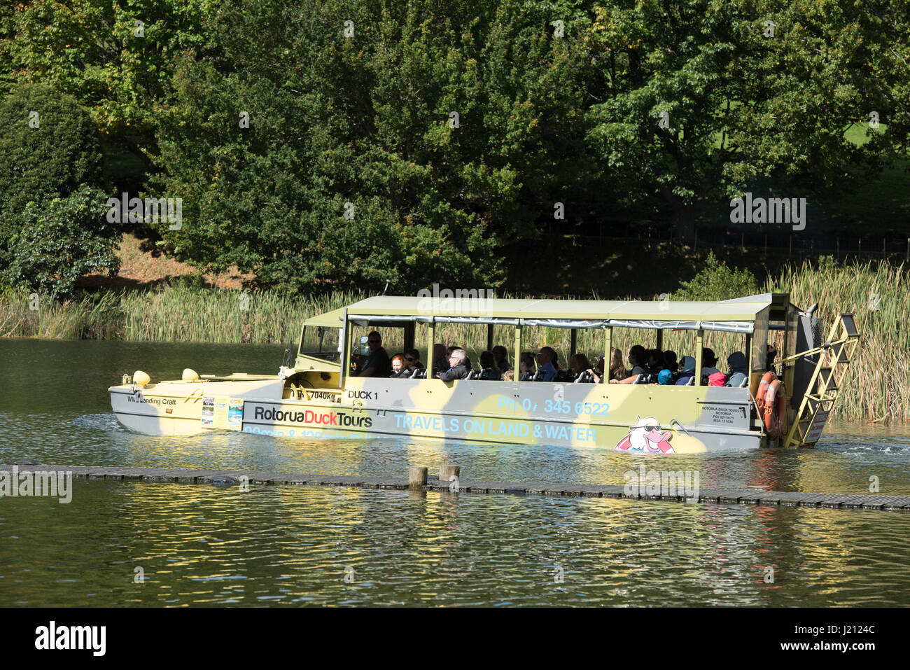 Dukw amphibious truck hi-res stock photography and images - Alamy