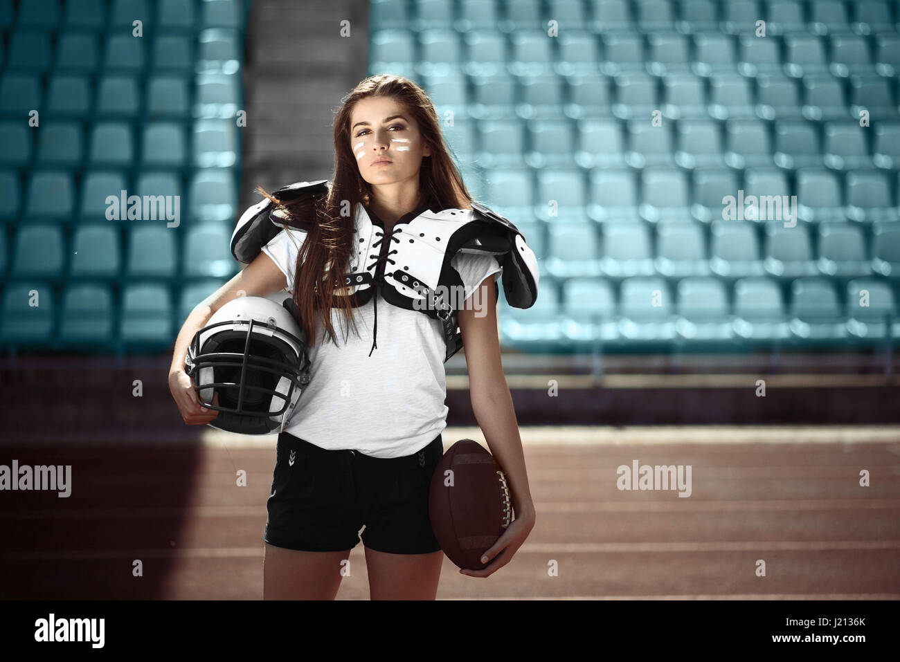 Rugby player kick goal australia hi-res stock photography and images ...