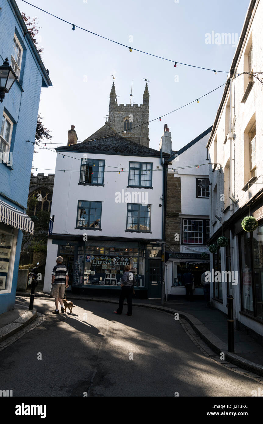 Fore Street in Fowely, Cornwall, Britain Stock Photo - Alamy
