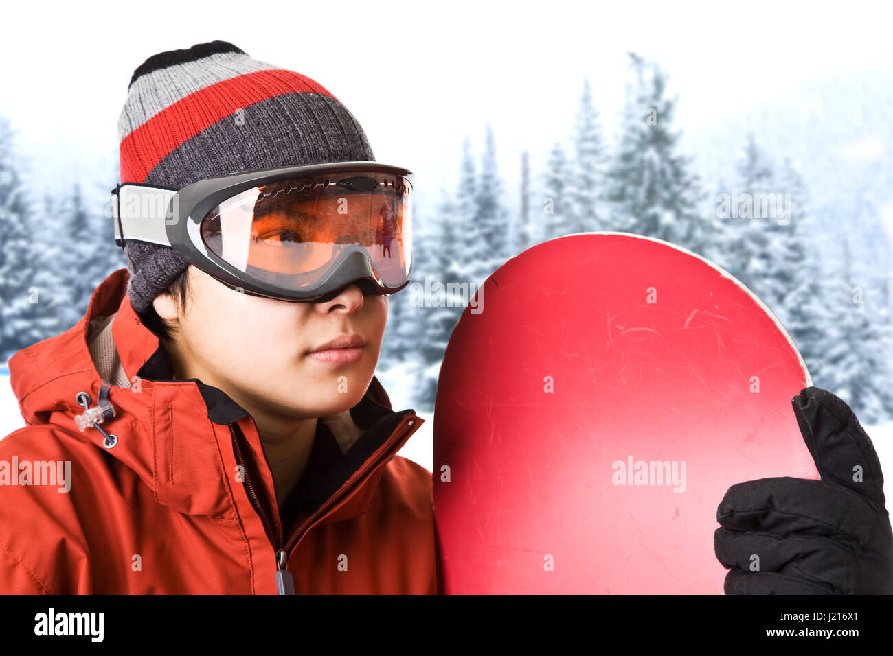 Asian male snowboarder hi-res stock photography and images - Alamy